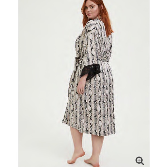 torrid | Intimates & Sleepwear | Nwt Torrid Satin Lace Snakeskin ...